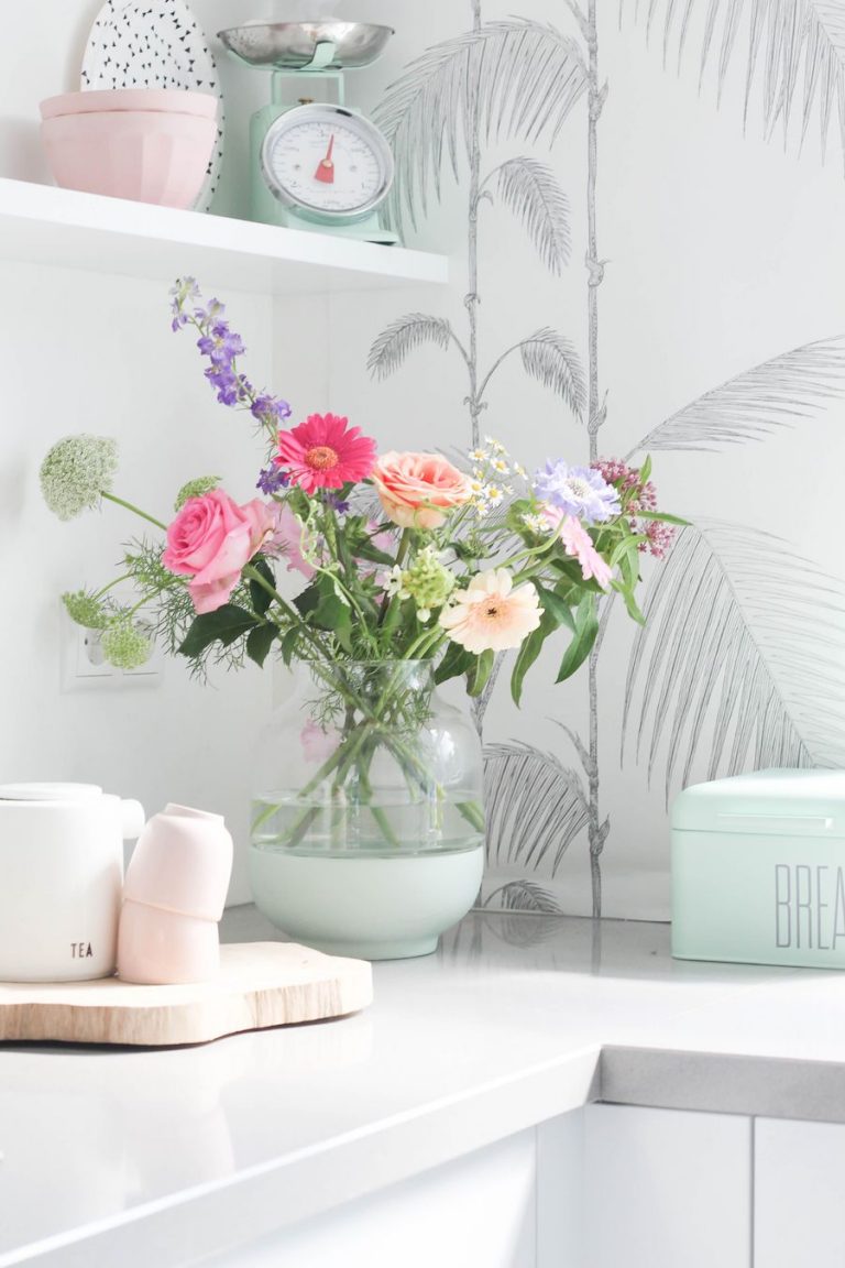 Cómo decorar la cocina con flores