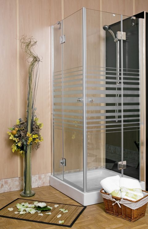 Cómo favorece al espacio la elección de la mampara perfecta